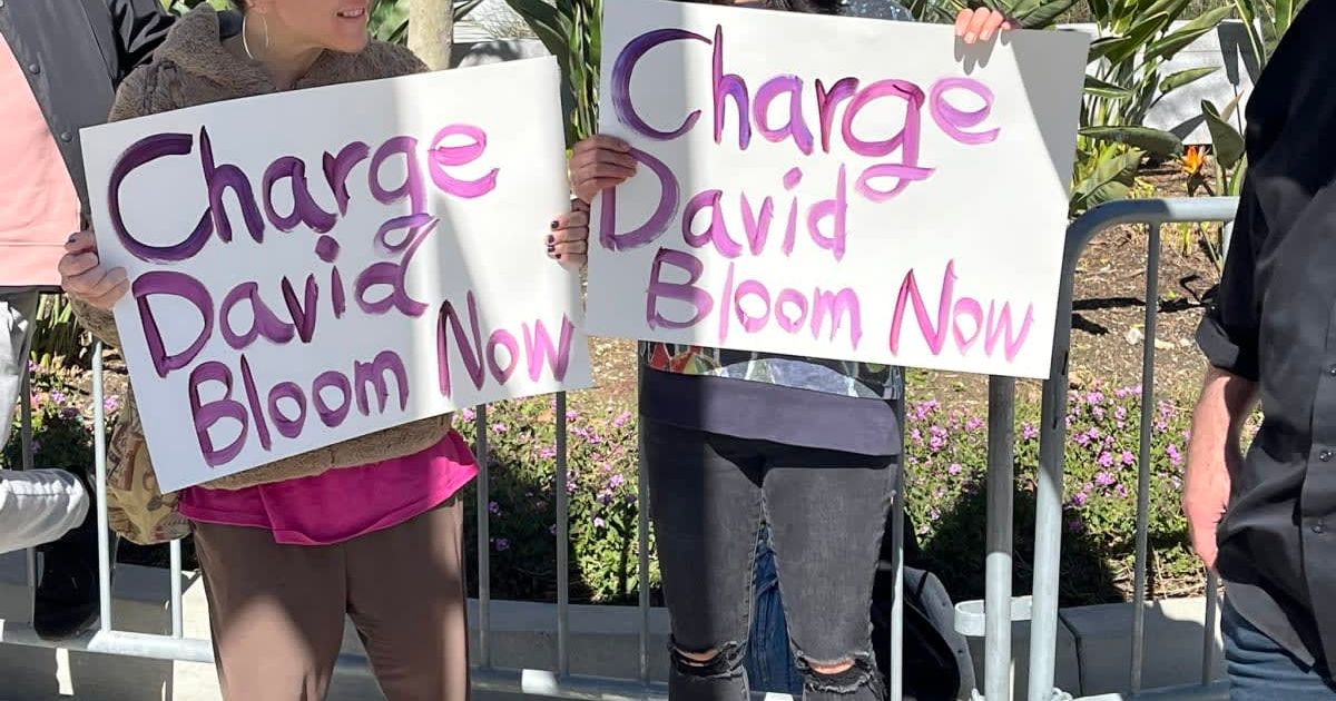 Serial Fraudster David Bloom is Now Charged With a Hollywood Investment Scam; Here's All About it